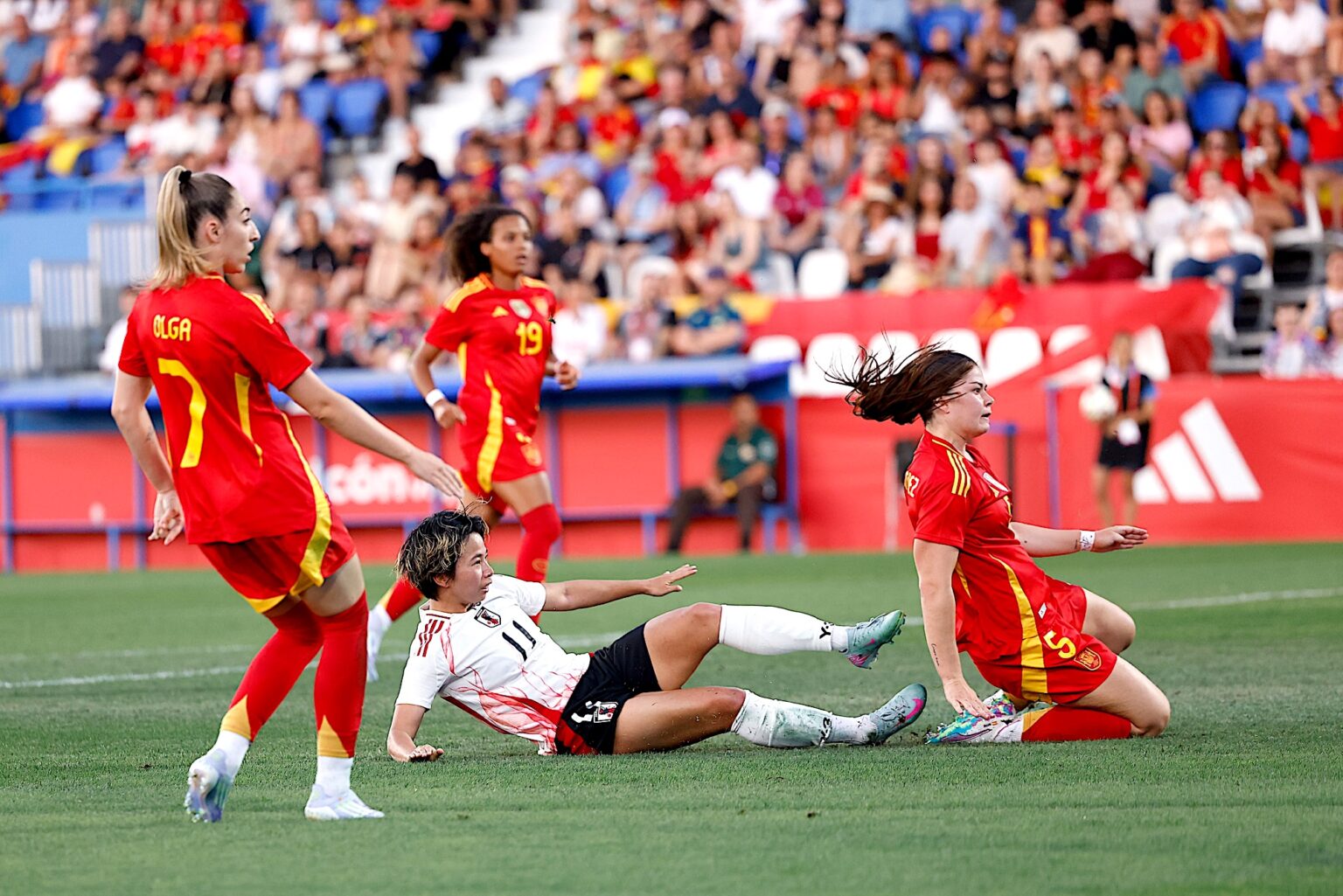 J1最下位に沈む名門に何が起きた？ 横浜F・マリノス守護神が語る「末期的」危機の本質 – REAL SPORTS（リアルスポーツ）｜ スポーツの「リアル」を伝える